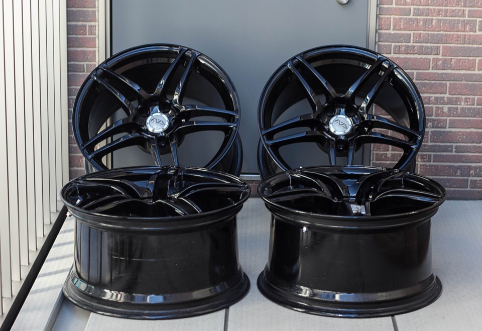 Advan AVS model 5 vs Weds Sa55m vs Rays Gram Light 57С6 — Toyota Aristo ...