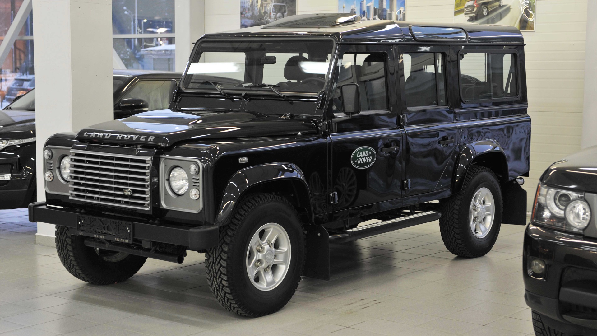 Land Rover Defender (L315/L316) 2.2 дизельный 2011 | 110 BIACK-HORN ...