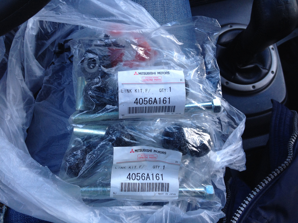 Замена стоек переднего стабилизатора — Mitsubishi Lancer IX, 2 л, 2004 ...