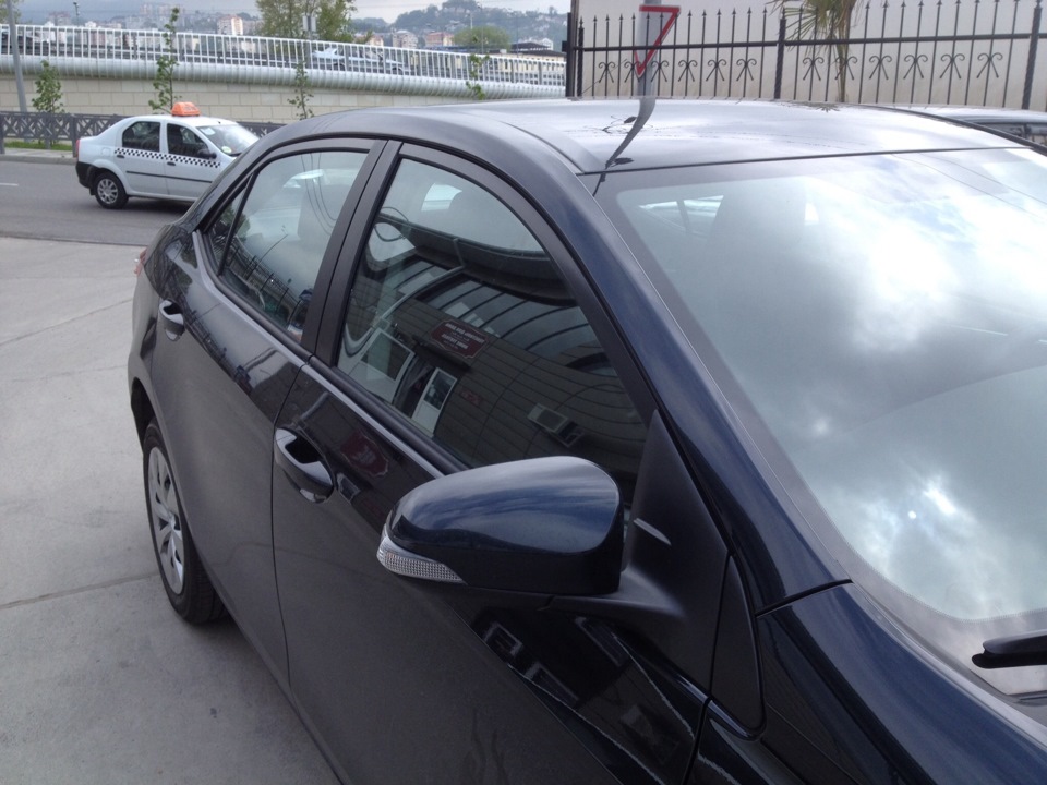 Дефлекторы окон ветровики — Toyota Corolla (160), 1,6 л, 2014 года ...