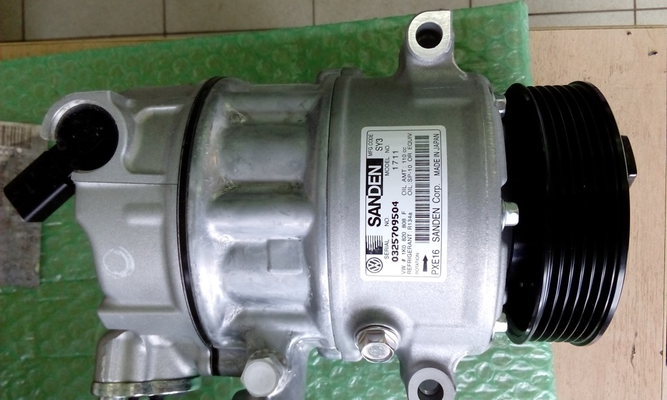 1K0820808F Компрессор кондиционера VAG | Запчасти на DRIVE2