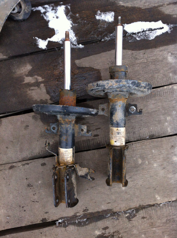 543023532R Амортизатор пер RENAULT | Запчасти на DRIVE2