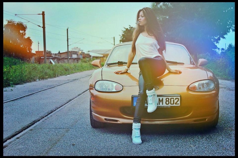 Girl and miata — Сообщество «Girls & Cars» на DRIVE2
