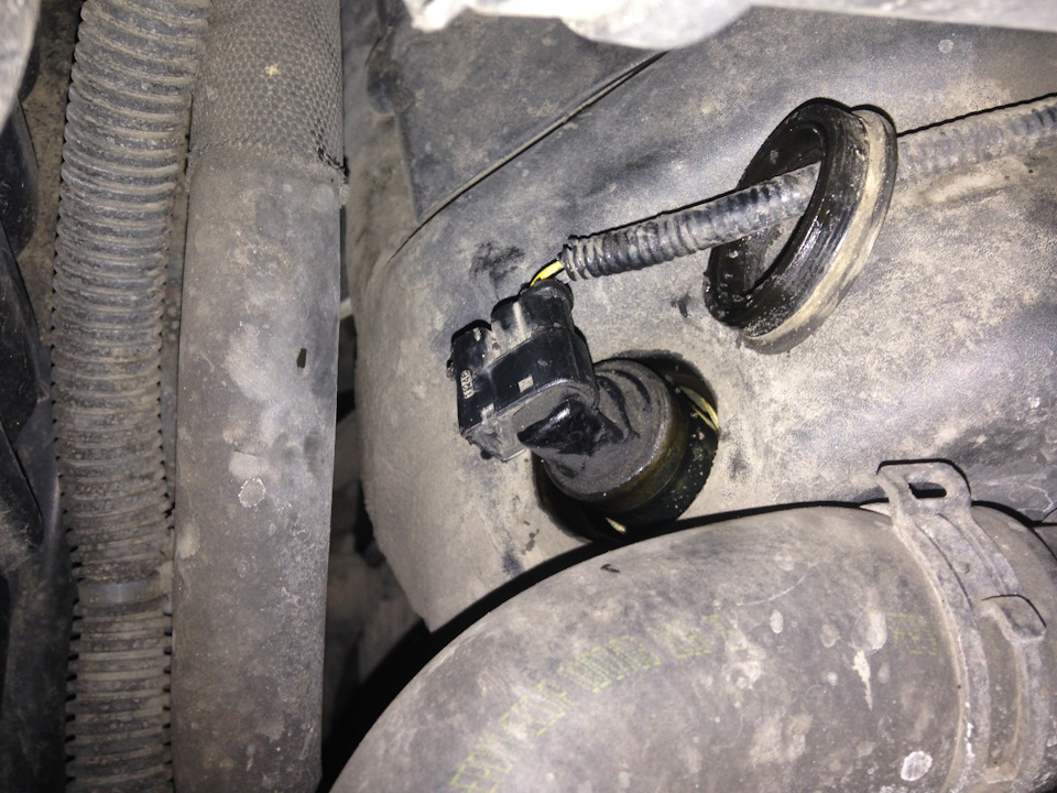 Замена сальников датчиков VVT — Land Rover Range Rover Sport (1G), 4,4 ...