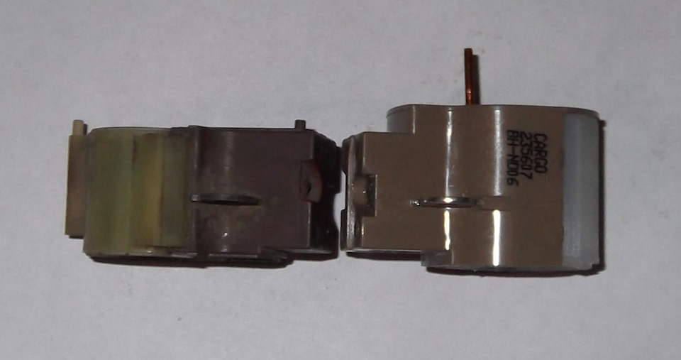 Щеточный узел генератора denso 04606755ab 421000-0062 — Dodge Stratus ...