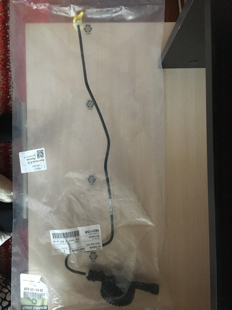 308512092R Трубка гидропривода сцепления RENAULT | Запчасти на DRIVE2