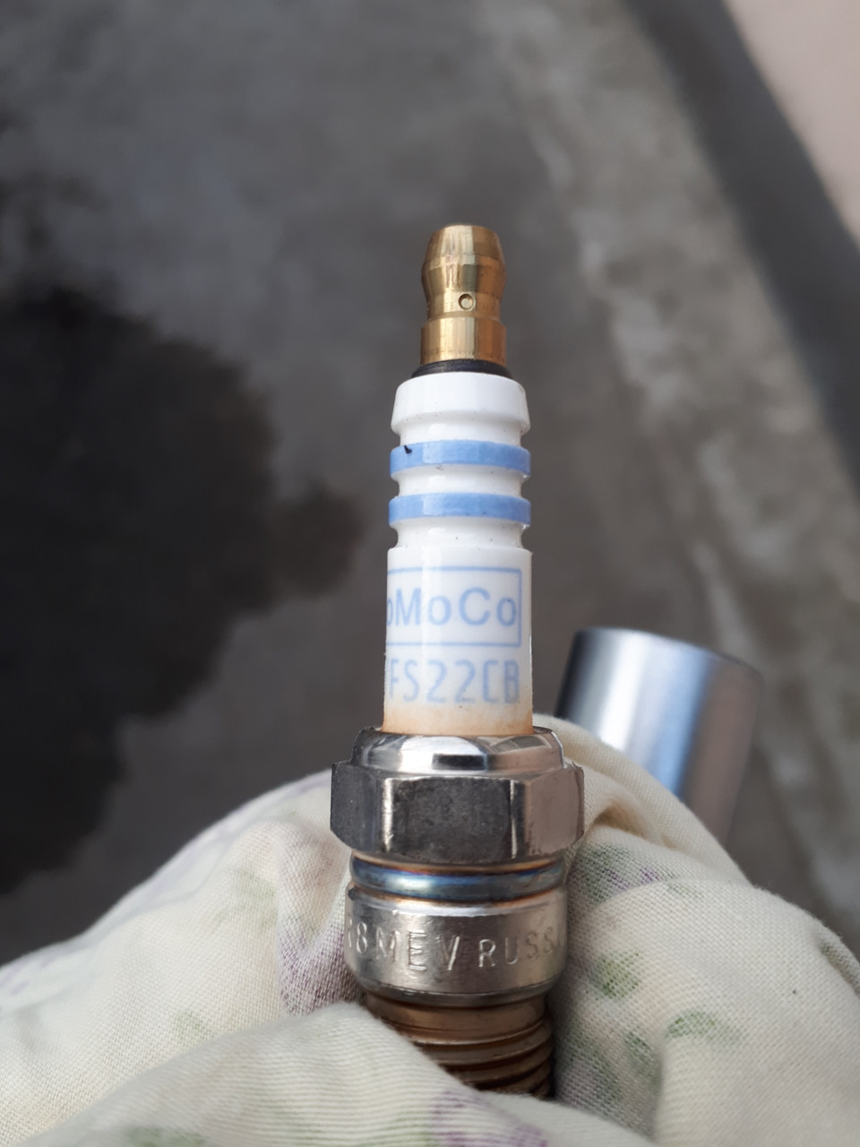 Замена свечей! — Ford Focus Hatchback II, 1,6 л, 2008 года | своими ...