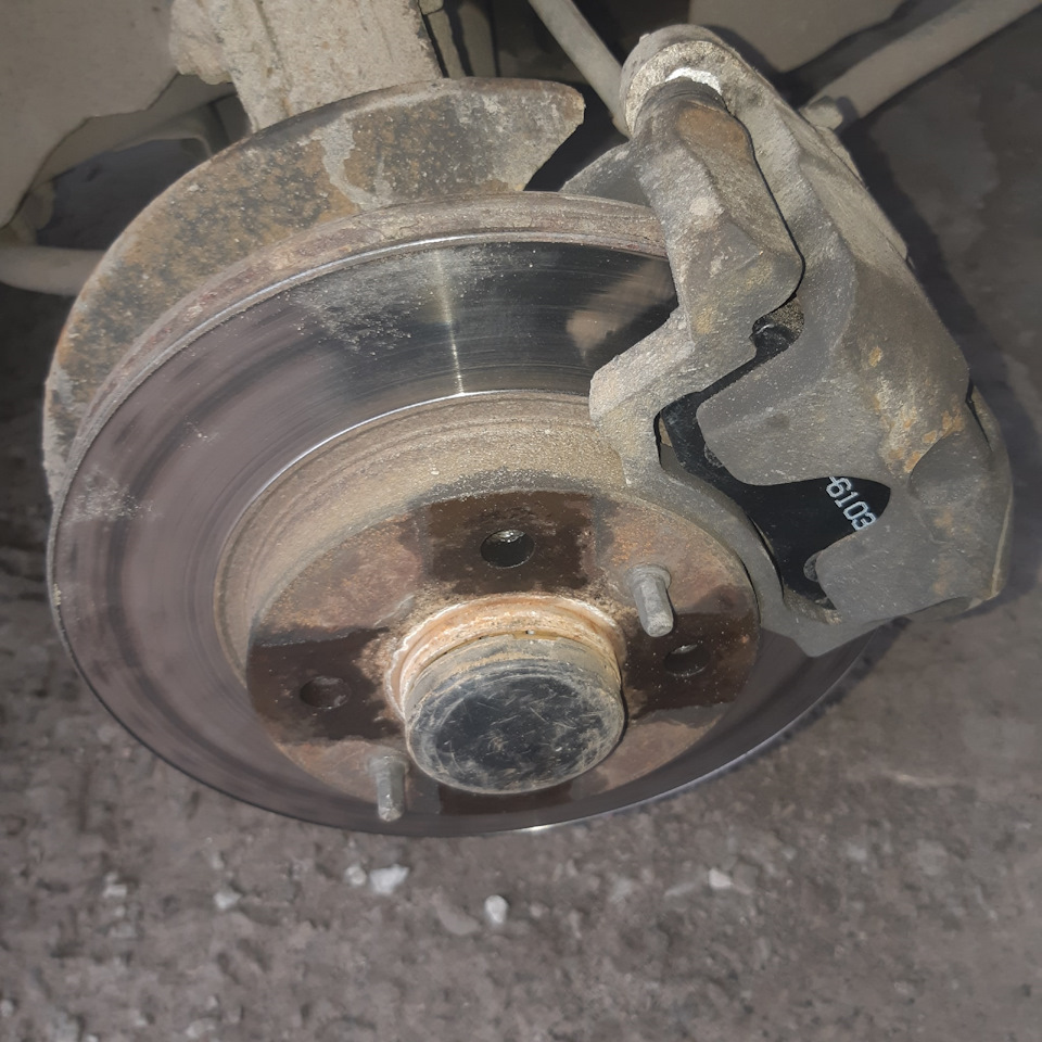 Замена передней ходовки — Lexus LS (USF40/41), 4,6 л, 2011 года | визит ...