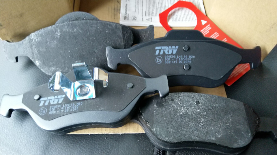 Замена передних тормозных дисков и колодок (от фирмы TRW) — DRIVE2