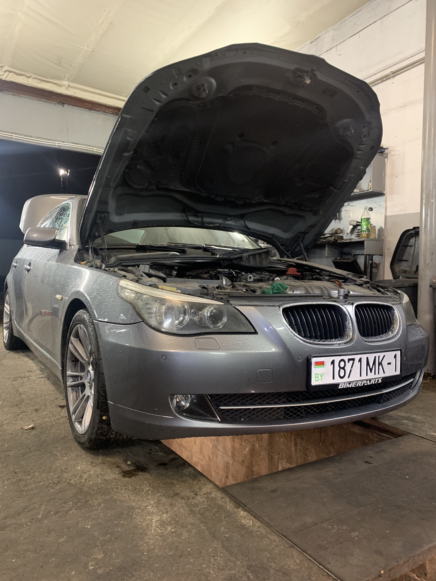 40. Замена масла и фильтров — BMW 5 series (E60), 2 л, 2008 года | плановое ТО | DRIVE2