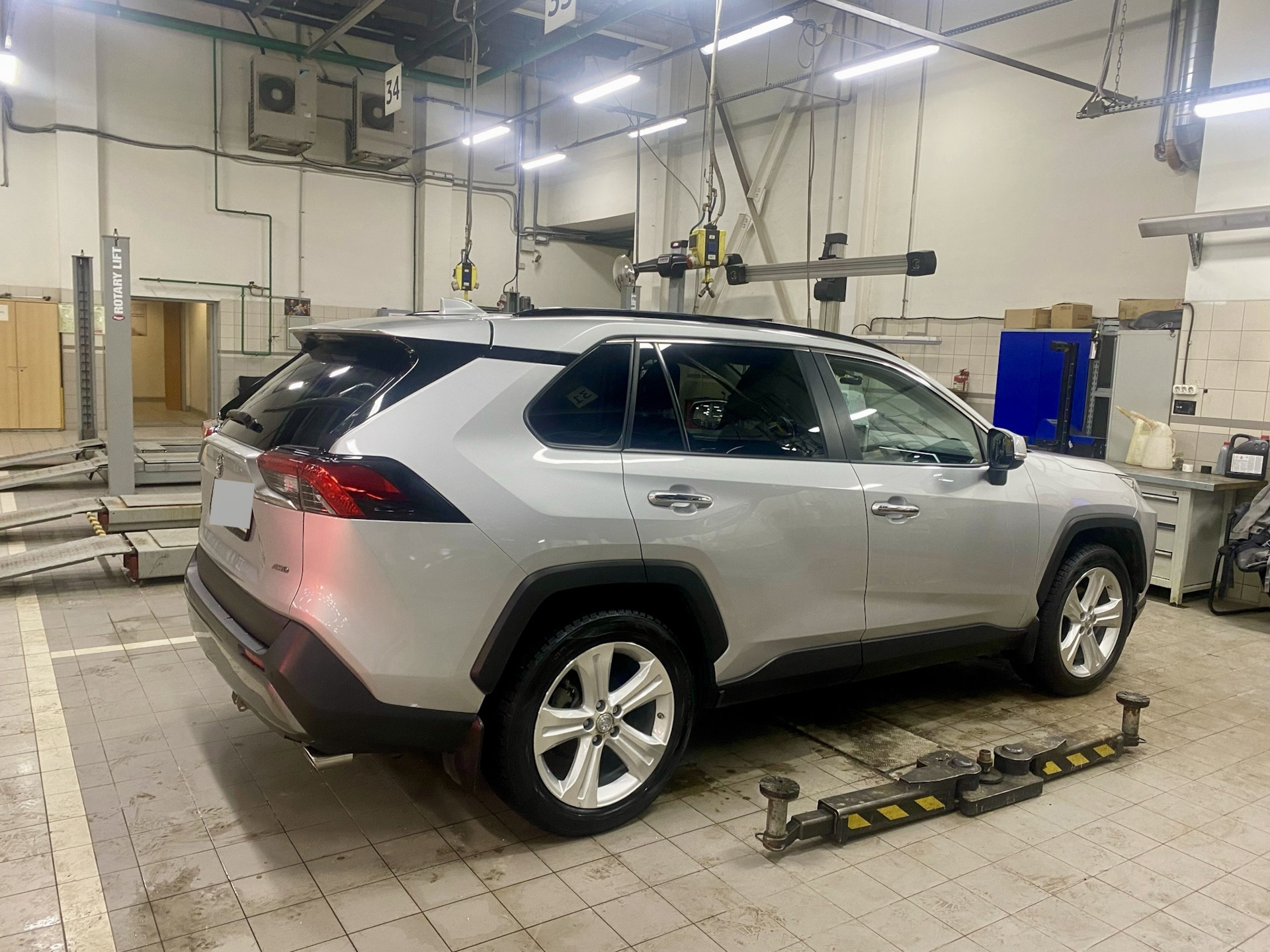 Внеплановое посещение сервиса(подшипник). — Toyota RAV4 (5G), 2 л, 2020 ...