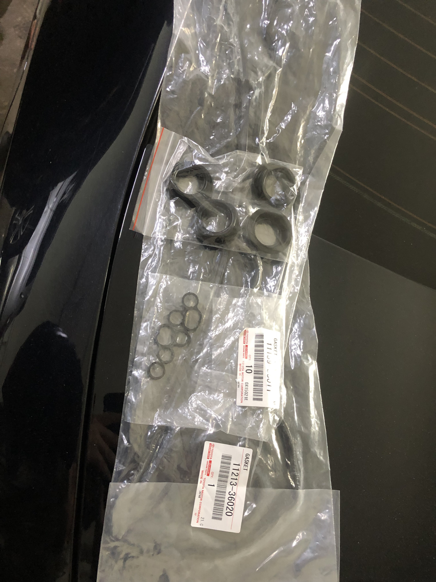 Замена прокладок клапанной крышки — Toyota Camry (XV50), 2,5 л, 2014 ...