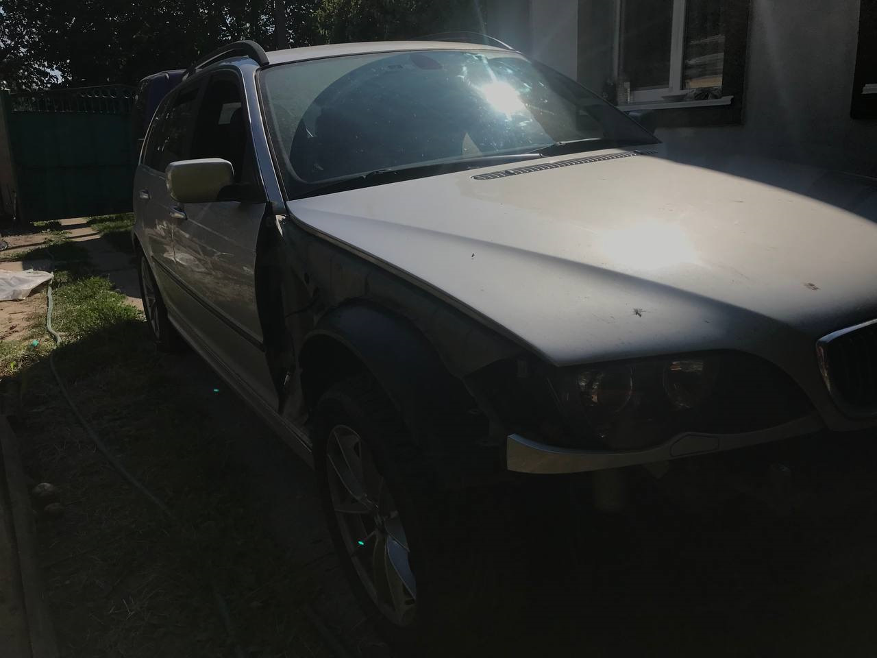 Установка переднего бампера и порогов M Tech 2 + замена левого крыла ...