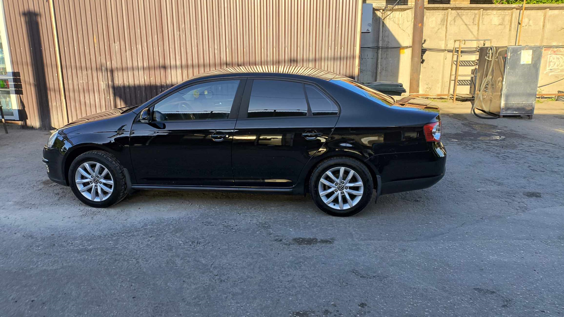 Volkswagen Jetta V 1.6 бензиновый 2007 | на DRIVE2