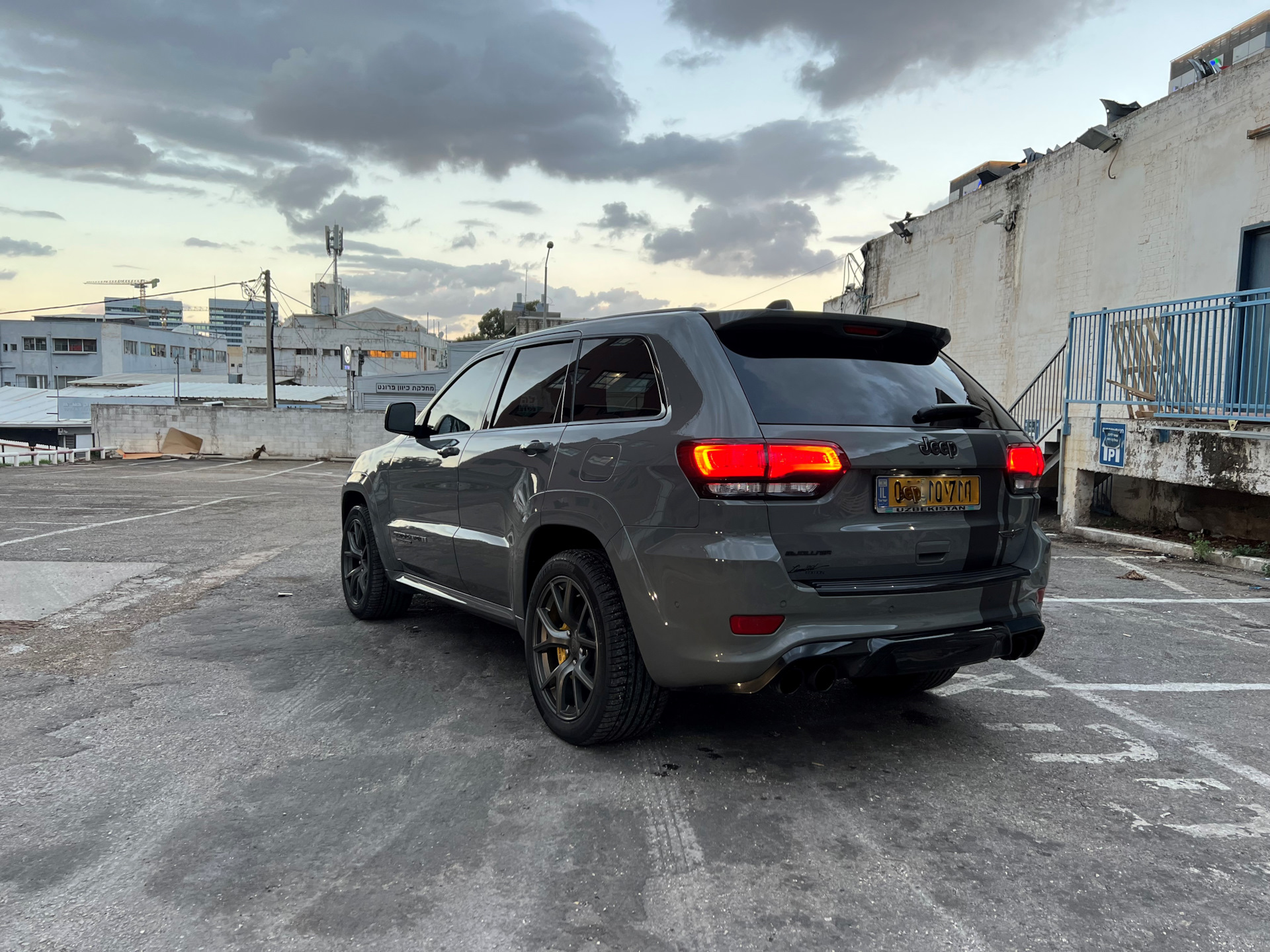 Пока не зарядили бесконечные тропические дожди… — Jeep Grand Cherokee ...