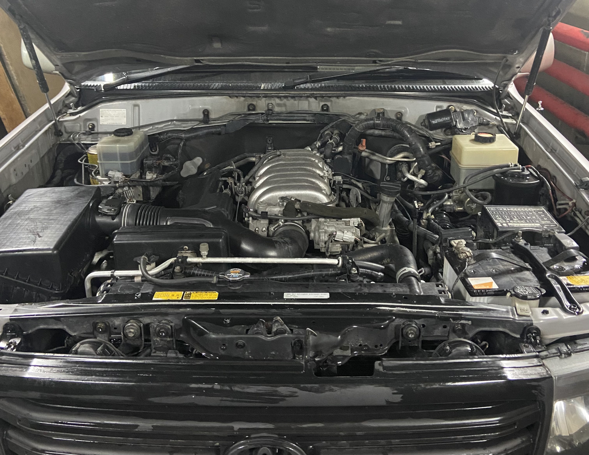 Мойка подкапотного пространства — Toyota Land Cruiser 100, 4,7 л, 2001 ...