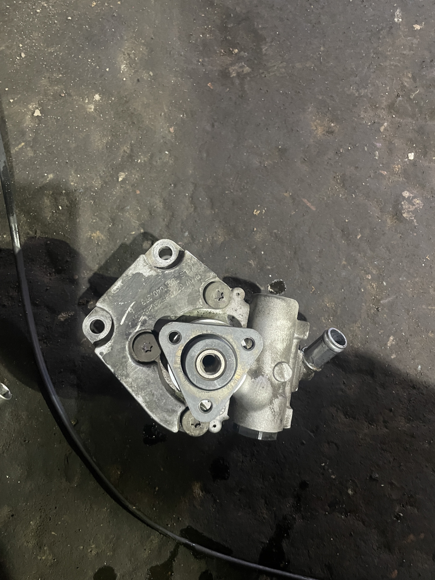 Замена насоса ГУР — BMW X5 (E53), 4,4 л, 2005 года | поломка | DRIVE2