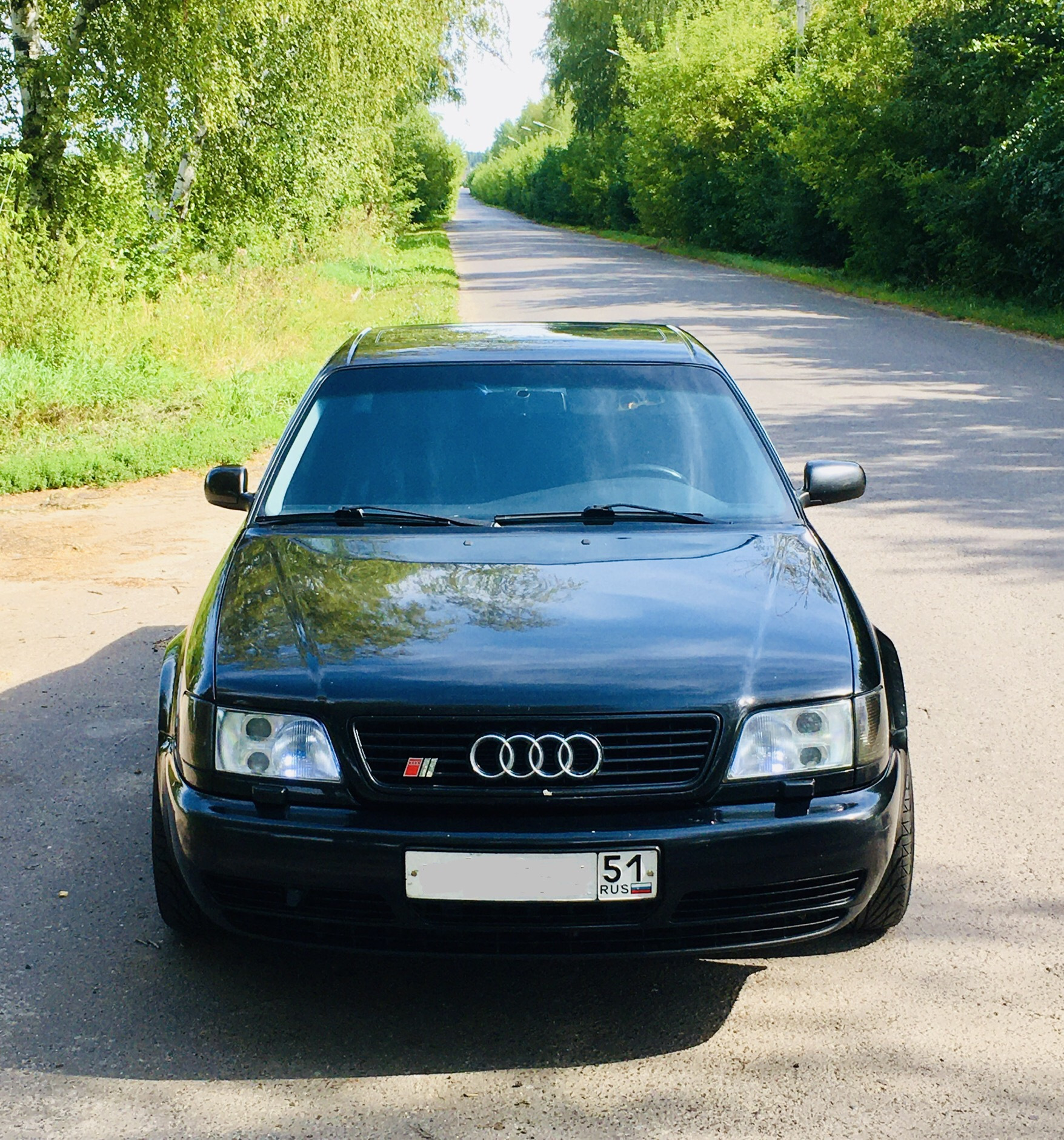 Был погожий денёк в конце лета — Audi S6 (C4), 2,2 л, 1994 года ...