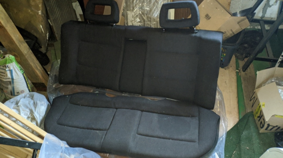 Сиденья audi 100c3 на Audi 100 (C3), Audi 100 Avant (C3), Audi 200 (C3 ...