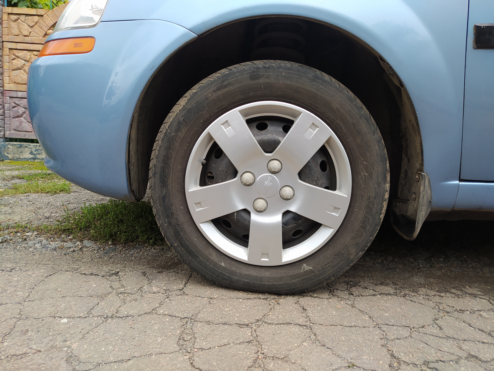 Колпаки 14 оригинал на Авео — Chevrolet Aveo Sedan (1G), 1,5 л, 2004 ...