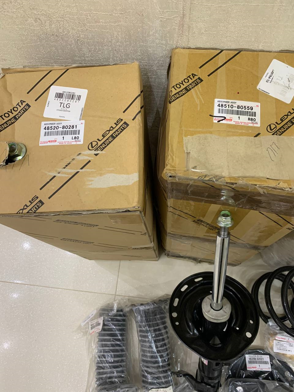 Замена всех амортизаторов и пружин — Toyota Camry (XV50), 2,5 л, 2012 ...