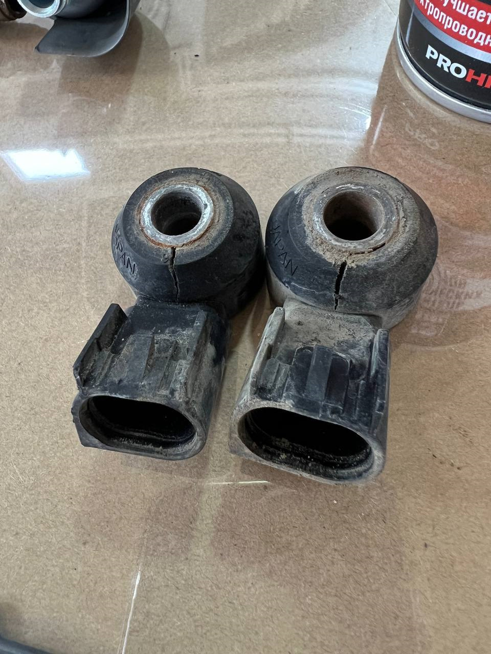 Промывка поддона двигателя + замена умерших датчиков детонации ...