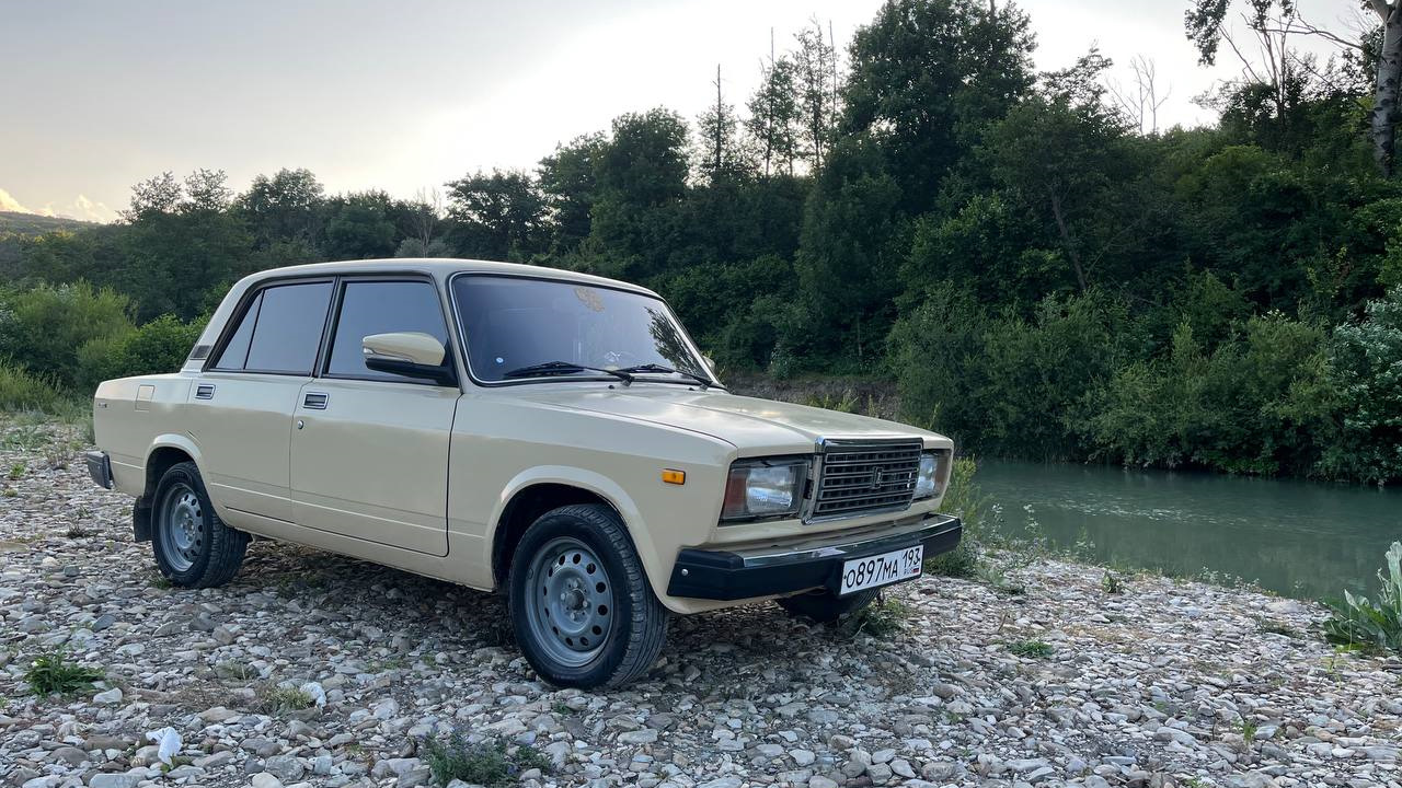 Lada 2107 1.6 бензиновый 1989 | на DRIVE2