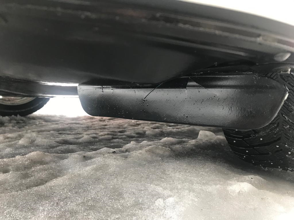 Брызговик передний левый GRF256115 — Mazda 6 (3G) GJ, 2 л, 2018 года ...