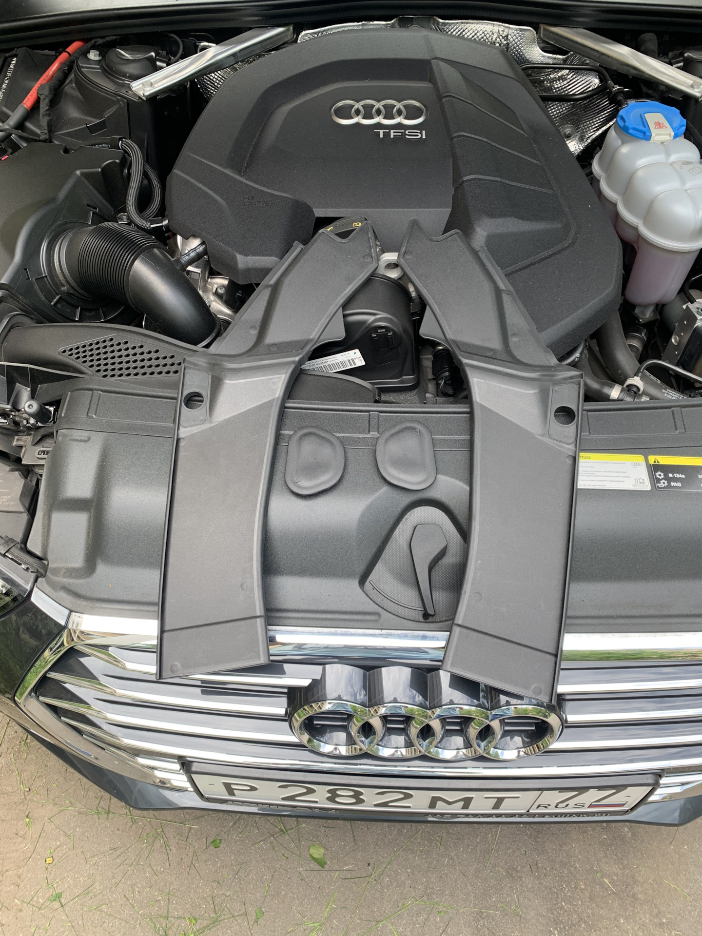 #1 Тюнинг года. Подкапотное пространство. — Audi A4 (B9), 1,4 л, 2016 ...