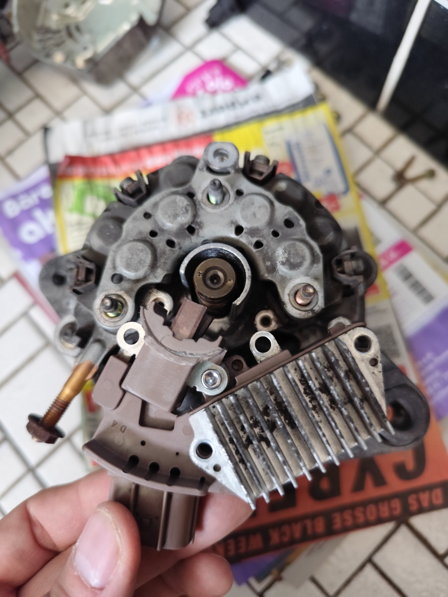 Замена щеток генератора Toyota Yaris/Vitz — Toyota Yaris (p1), 1,3 л ...