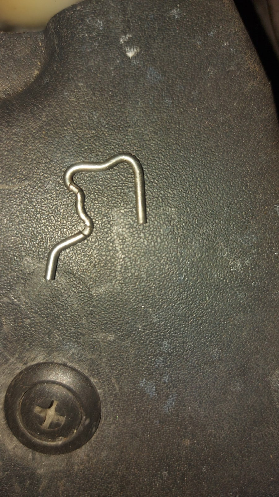 Замена уплотнительных колечек трубки обратки — Ford Focus II Wagon, 1,8 ...