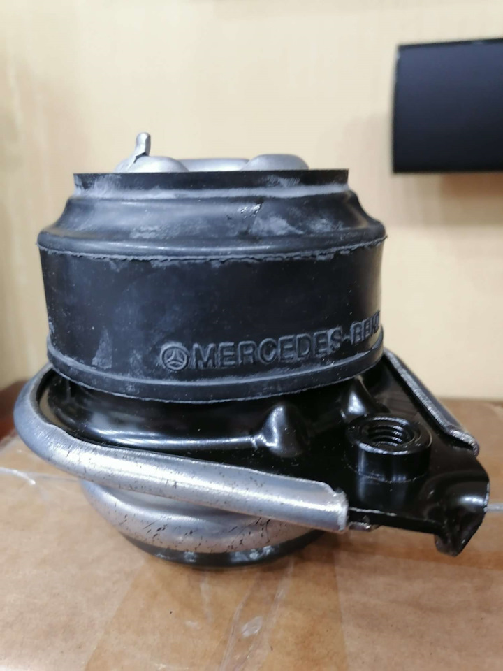 A2512404417 Опора двигателя Mercedes | Запчасти на DRIVE2