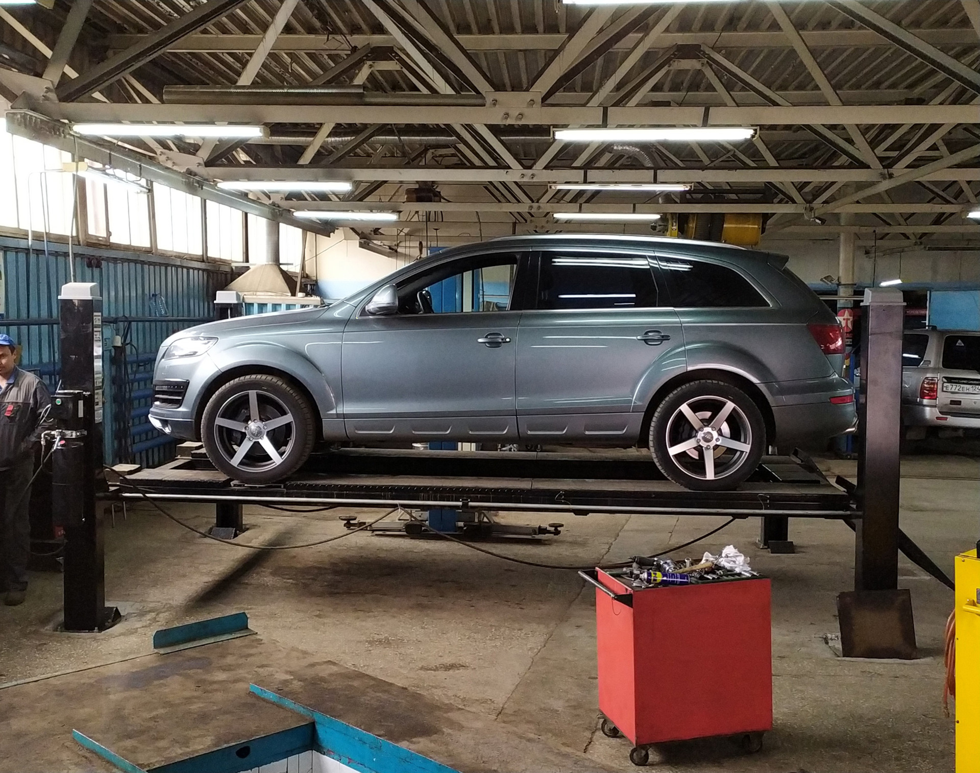 ТО тяг положения кузова. — Audi Q7 (1G), 3,6 л, 2007 года | визит на сервис | DRIVE2