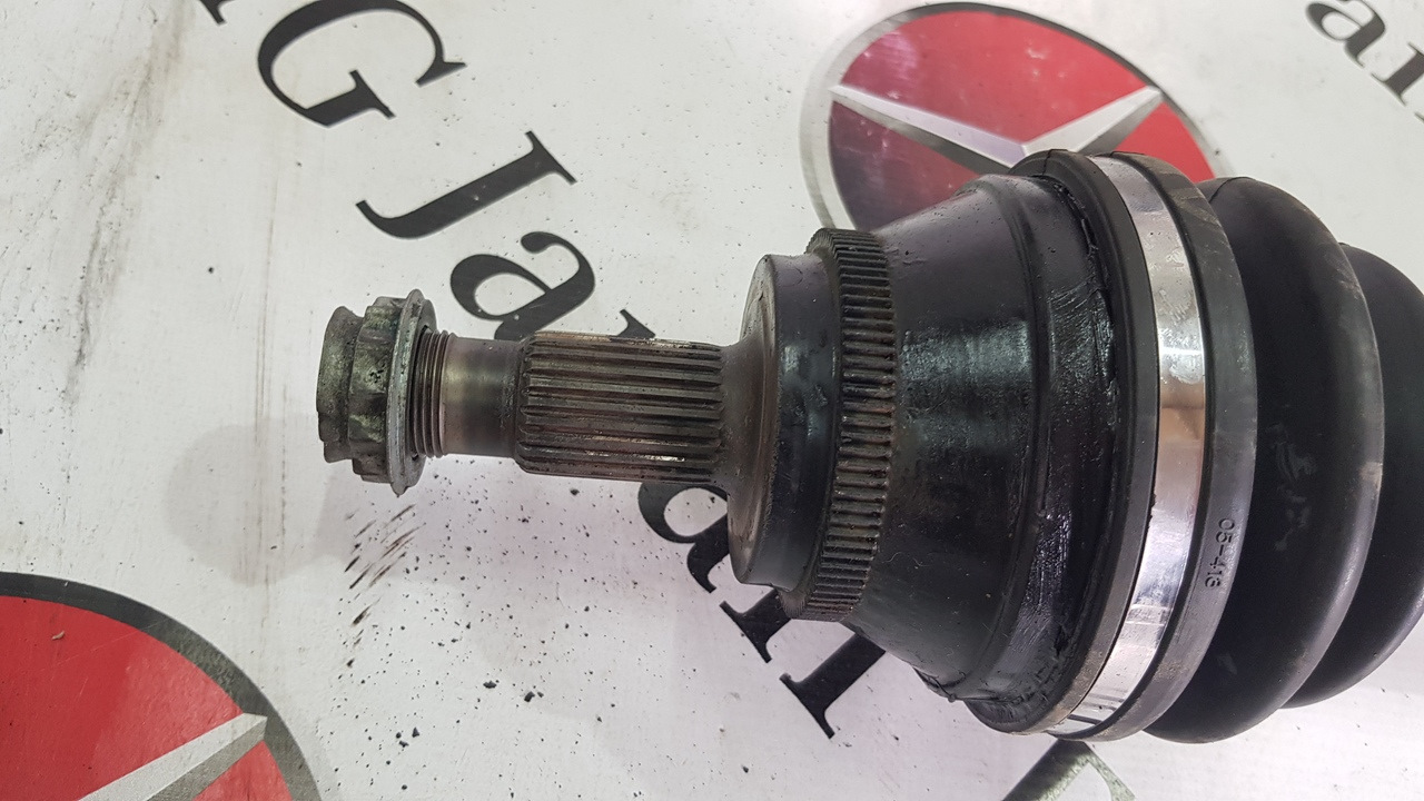 Привод передний левый на Mercedes-Benz W124 4 matiс — AMG Japan Trade ...