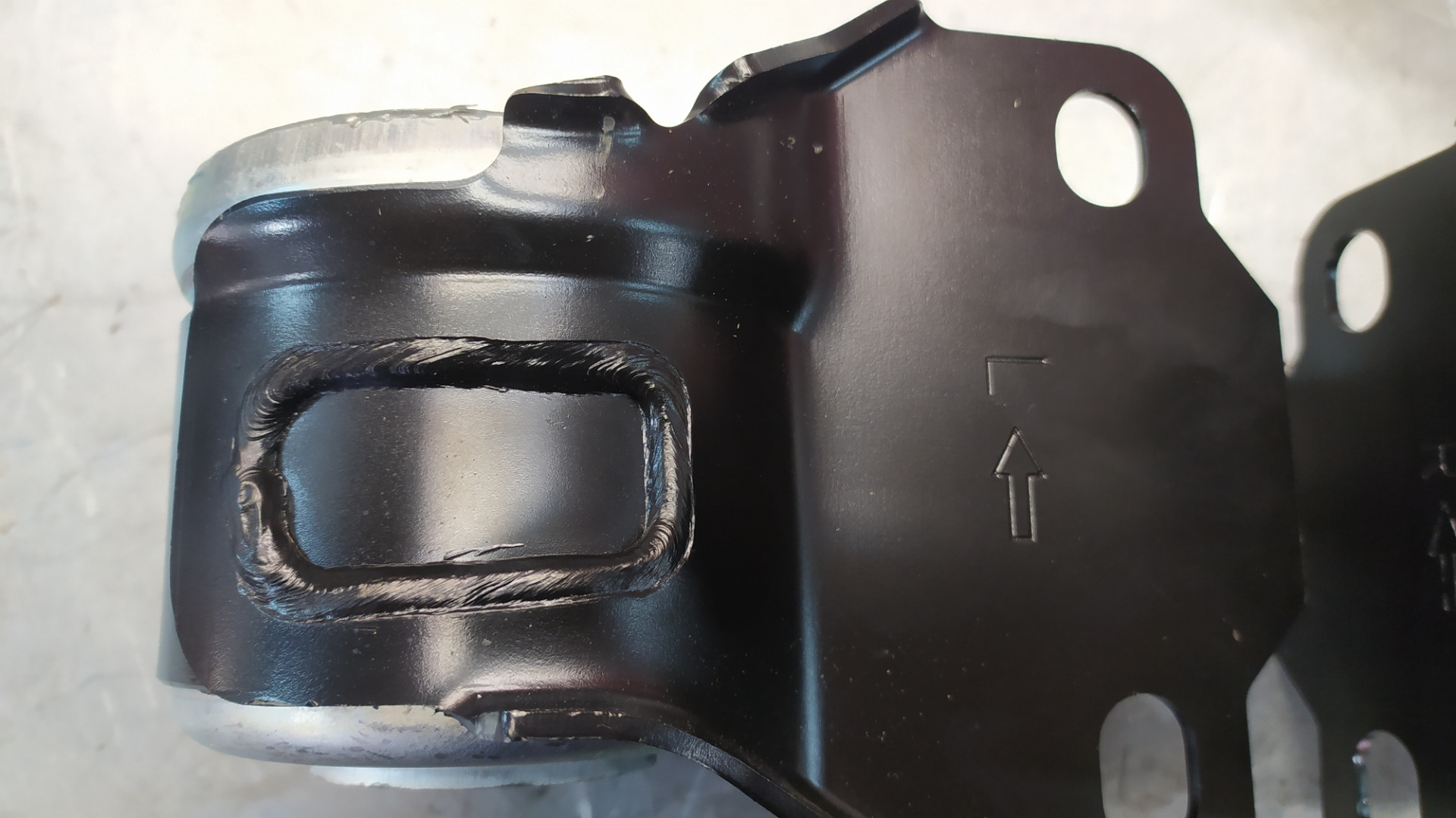 Задние сайлентблоки передних рычагов. — Land Rover Freelander 2 (L359 ...