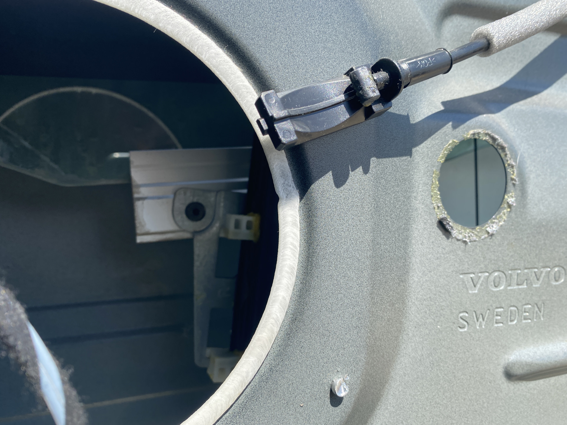 Частная практика: Замена задней двери Volvo XC90 — DRIVE2