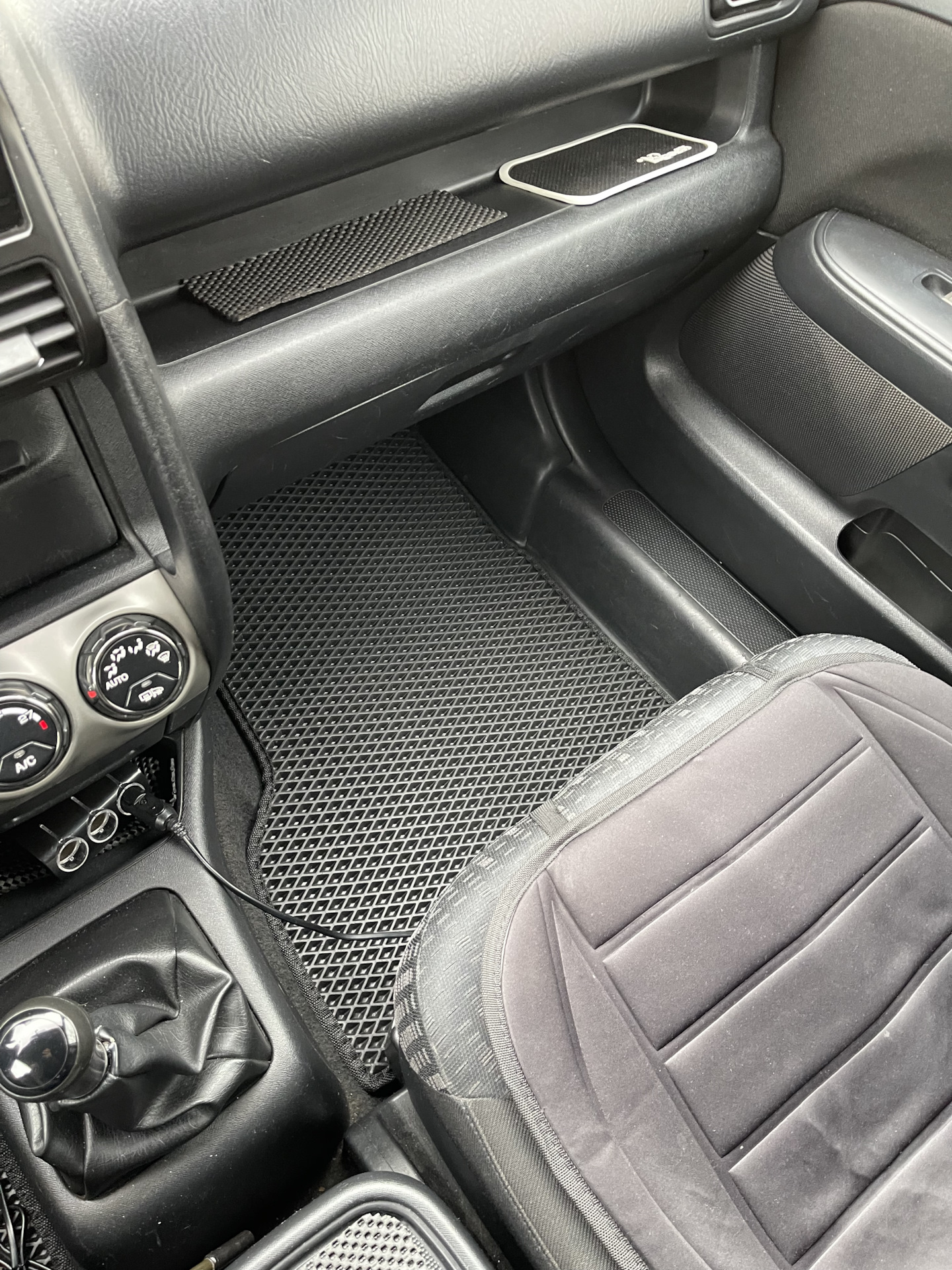 Ковры эва — Honda CR-V (RD4/RD5/RD6/RD7), 2,2 л, 2005 года | стайлинг ...