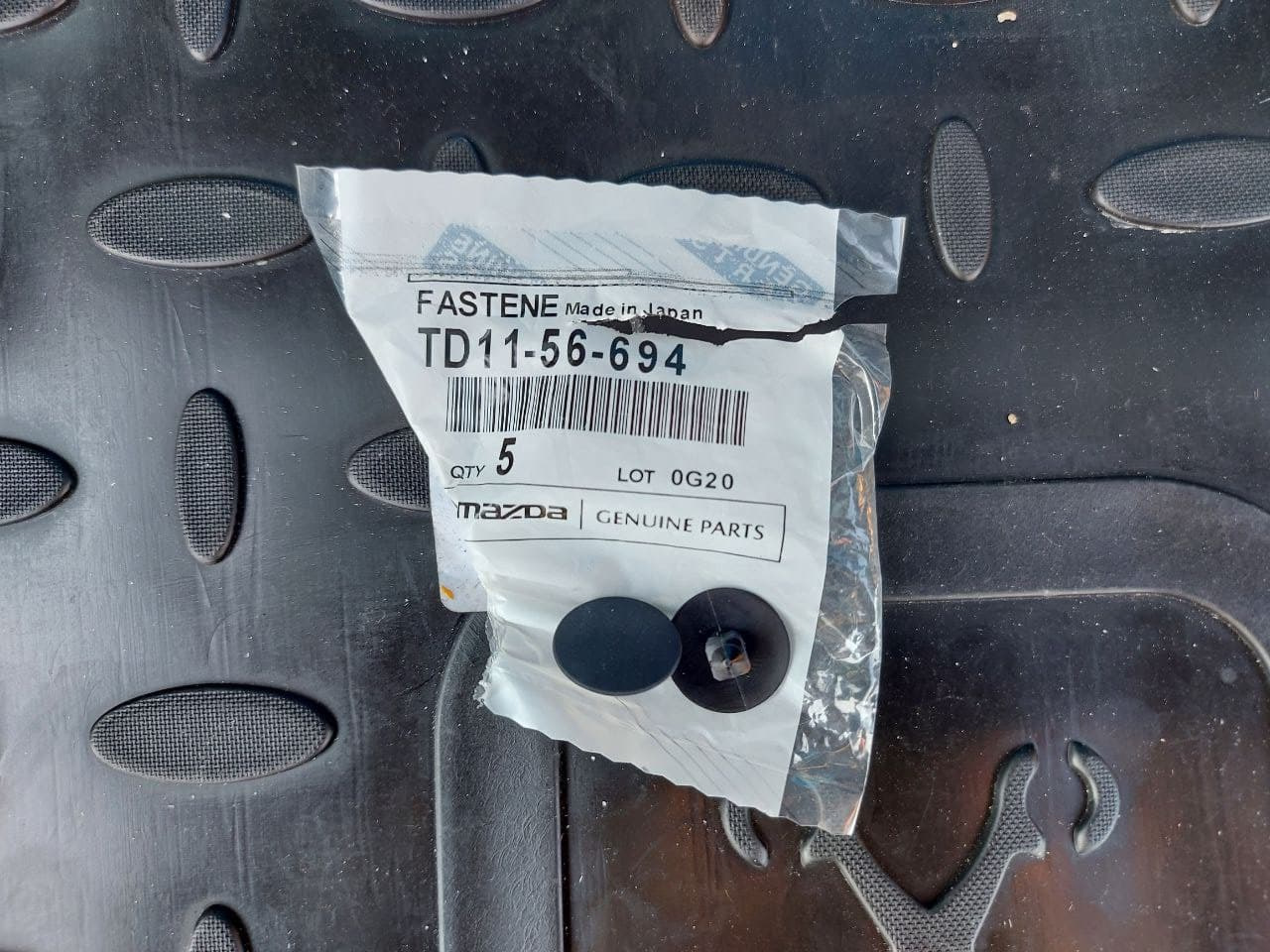 028. Про замену масла в АКПП, накладка на крышку багажника. — Mazda CX ...