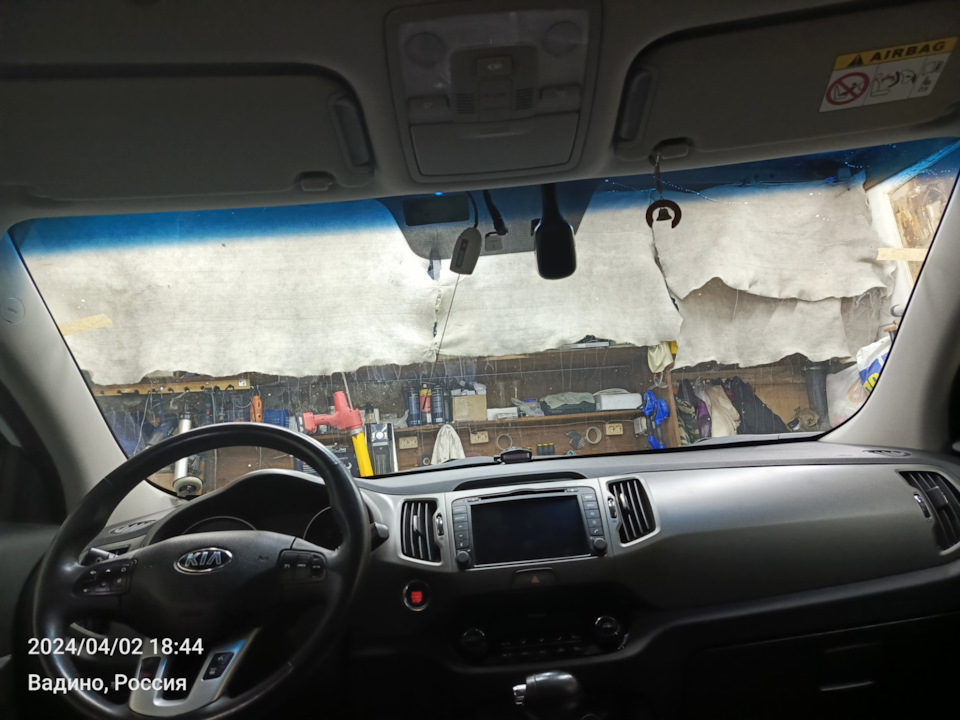 Полоска на лобовое — KIA Sportage (3G), 2 л, 2014 года | стайлинг | DRIVE2