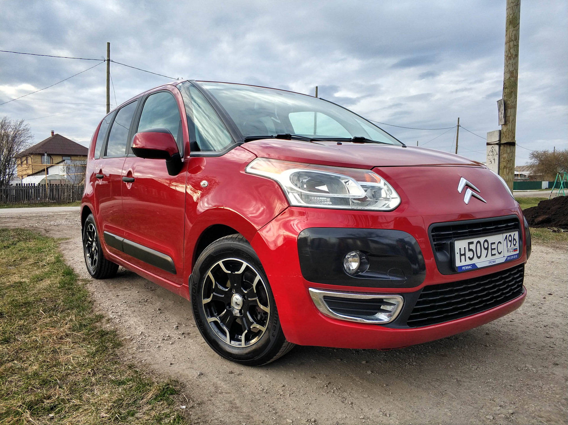 Новые шины и диски — Citroen C3 Picasso, 1,4 л, 2011 года | шины | DRIVE2