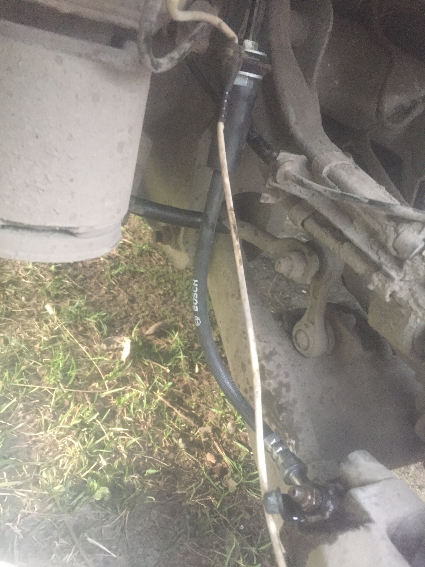 Замена задних тормозных трубок! — BMW 5 series (E39), 2,5 л, 2002 года ...