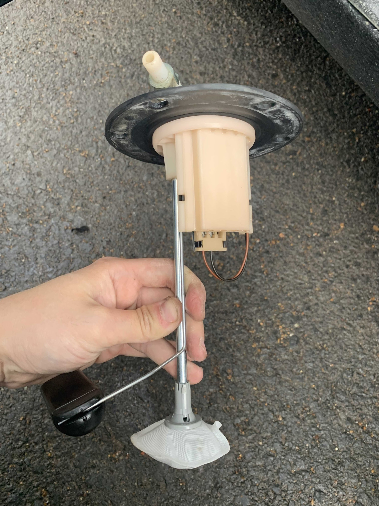 Замена топливного фильтра — Subaru Legacy (BL/BP), 3 л, 2007 года ...