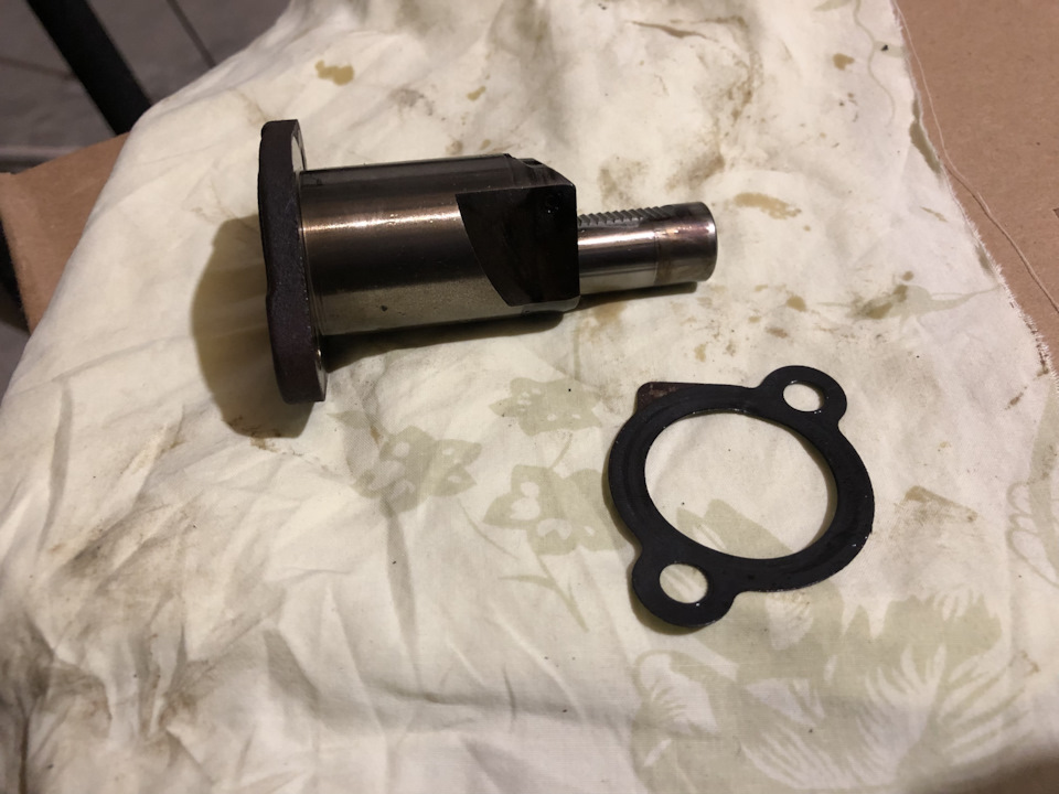 Замена маслосъемных колпачков без снятия ГБЦ своими руками + Замена ...