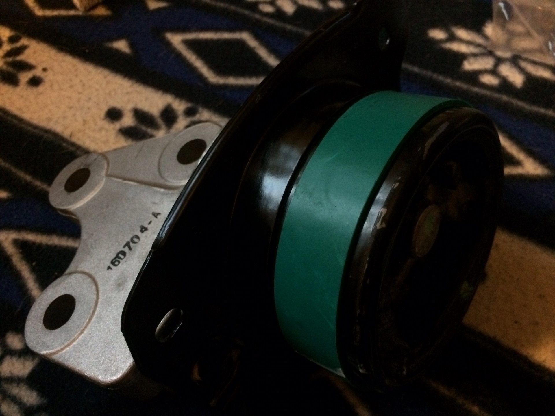 Опора мкпп +100 л.с — Chevrolet Captiva (1G), 2,4 л, 2008 года ...