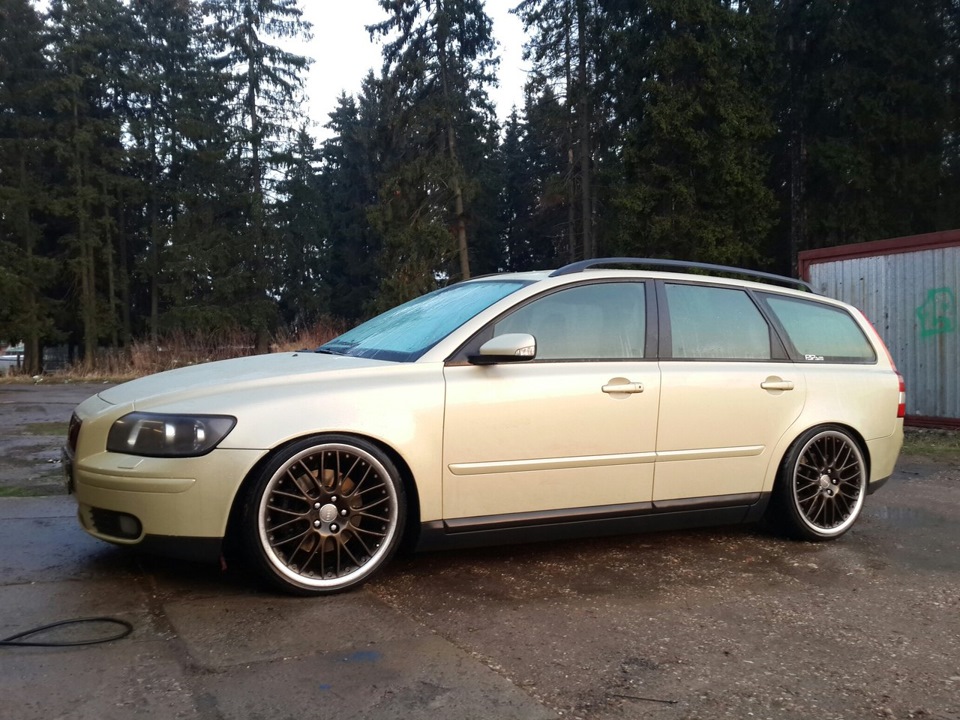 Потихоньку к красоте! — Volvo V50, 2,5 л, 2005 года | стайлинг | DRIVE2
