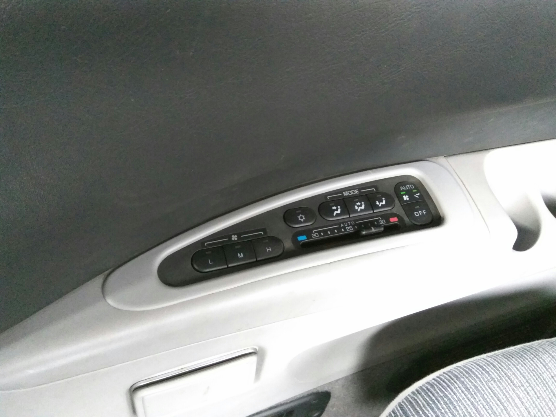 Знакомлюсь) помогайте кто в курсе) — Mitsubishi Delica (L400), 3 л ...