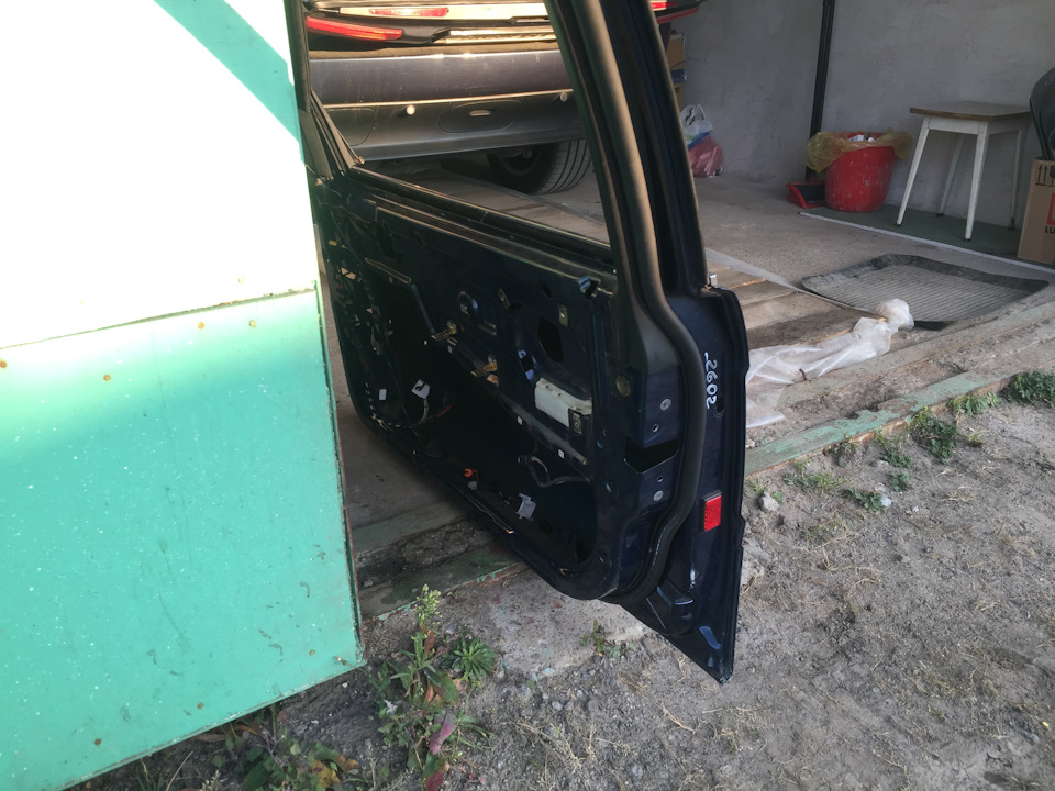 15. Полная подготовка и покраска, часть 2 из 4 — BMW 7 series (E38), 3 ...