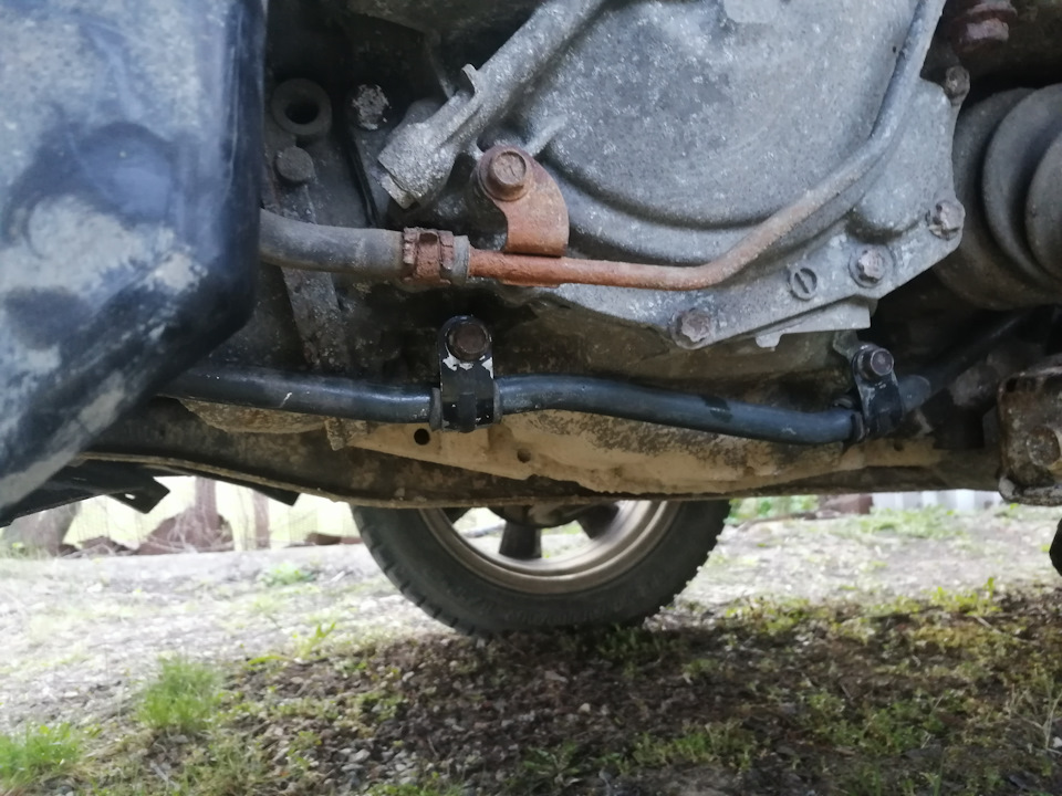 Замена трубки системы охлаждения — Mitsubishi Outlander XL, 3 л, 2007 ...