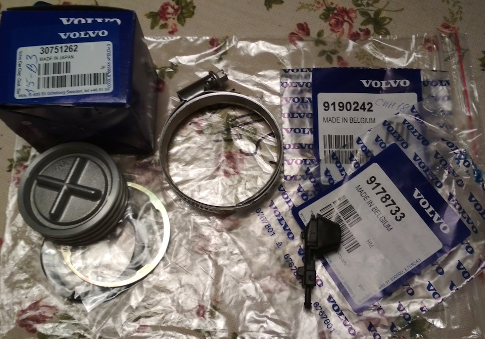 И опять я закупился. Типа тизер. — Volvo XC70 II, 2,4 л, 2002 года ...