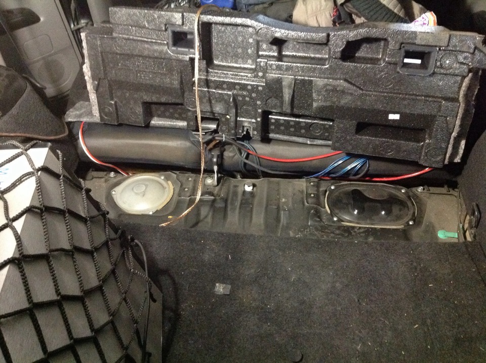 Замена картритжа топливного фильтра — Subaru Forester (SG), 2,5 л, 2007 ...